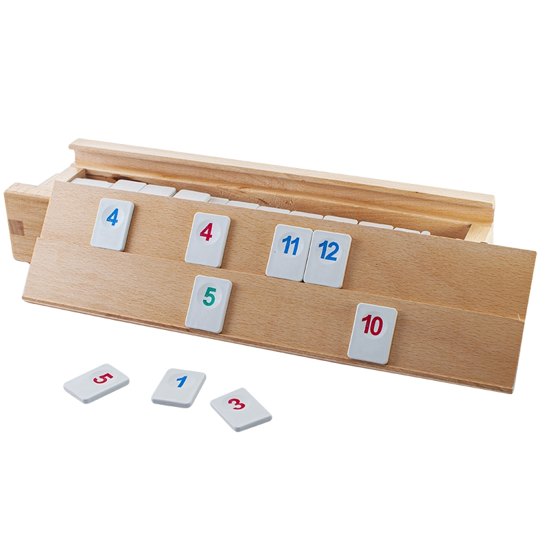 Joc remi cutie lemn, 106 piese din plastic inscriptionate